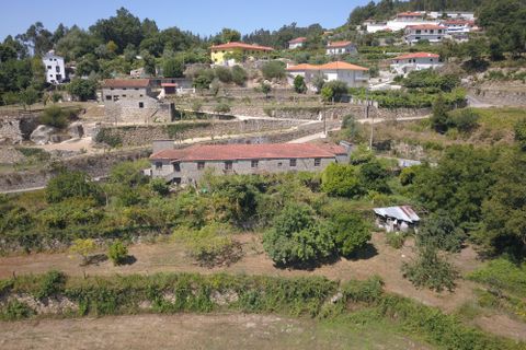 Country house for sale in Sao Martinho de Sardoura, Aveiro - € 210,000 ...