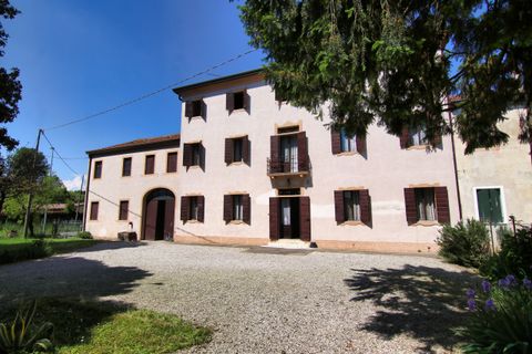 Country house for sale in Massanzago, Padua - € 250,000 | Ref: V003223 ...
