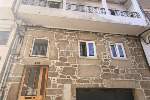 Villa for sale in Seia, Guarda - € 170,000 | Ref: 382250094 | Kyero