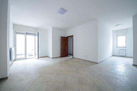 Apartment for sale in Racale, Lecce - € 89,000 | Ref: RAIL-89 | Kyero