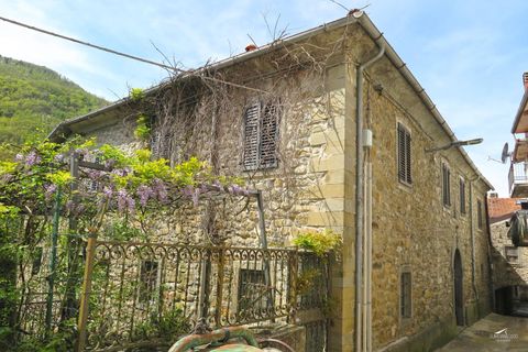 Country house for sale in Comano, Massa and Carrara - € 120,000 | Ref ...