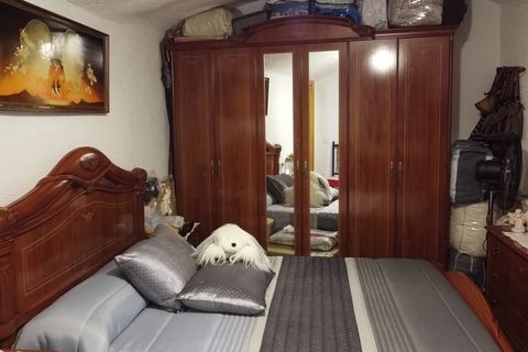 Cave house for sale in Bacor, Granada - € 68,000 | Ref: v3124 | Kyero
