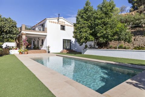 Villa for sale in Coin, Malaga - € 500,000 | Ref: CDS5154991-FO | Kyero