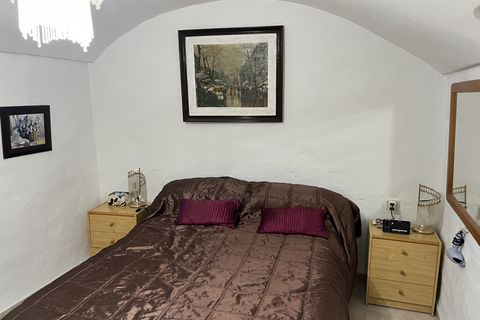 Cave house for sale in Bacor, Granada - € 90,000 | Ref: v3059 | Kyero