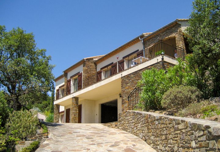 Villa for sale in Cavalaire-sur-Mer, Var - € 1,050,000 | Ref: HH ...