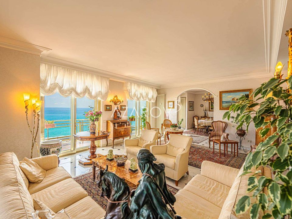 Biens immobiliers à vendre - Italie - en bord de mer | Kyero