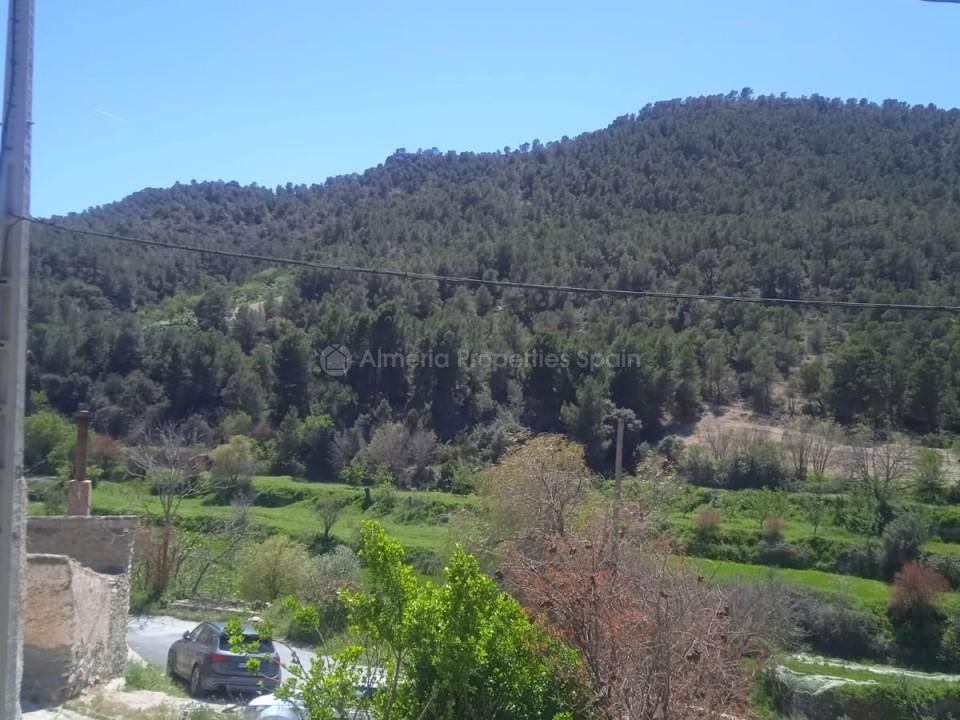 Country houses for sale in Spain | Kyero