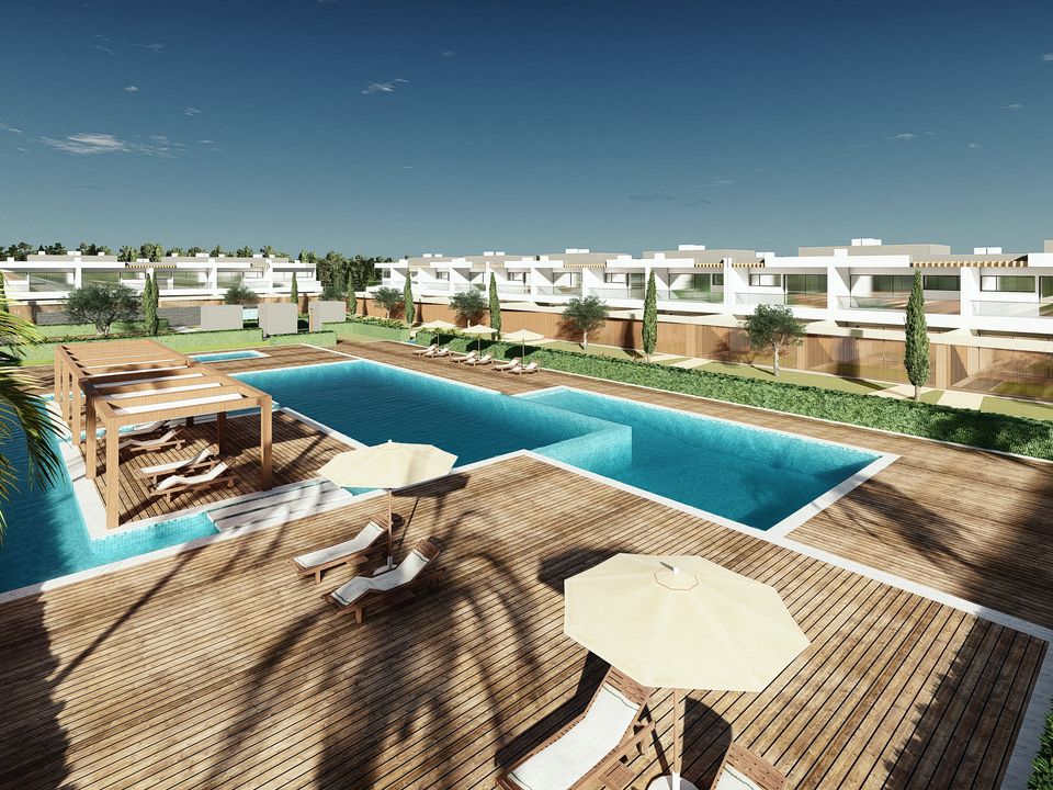 Properties for sale near beach in Portugal | Kyero